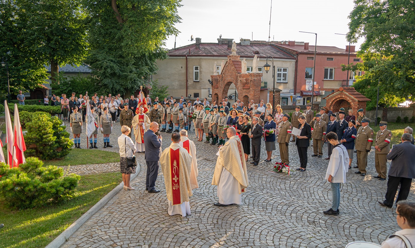 W Lubaczowie uczczono ofiary zbrodni wołyńskiej [FOTORELACJA ...